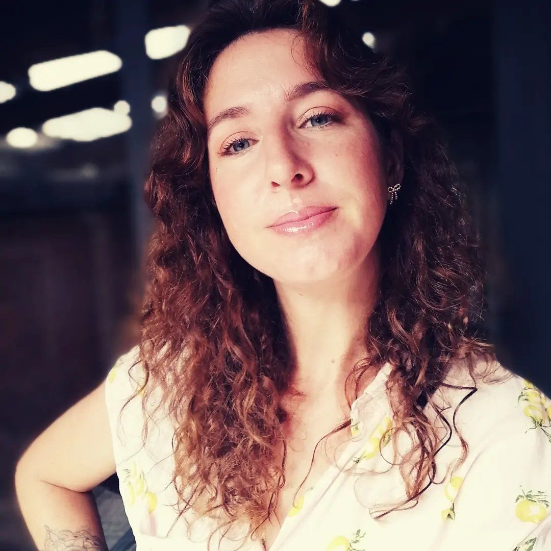 Raízes: Centro Cultural recebe exposição de francesa radicada em Penha