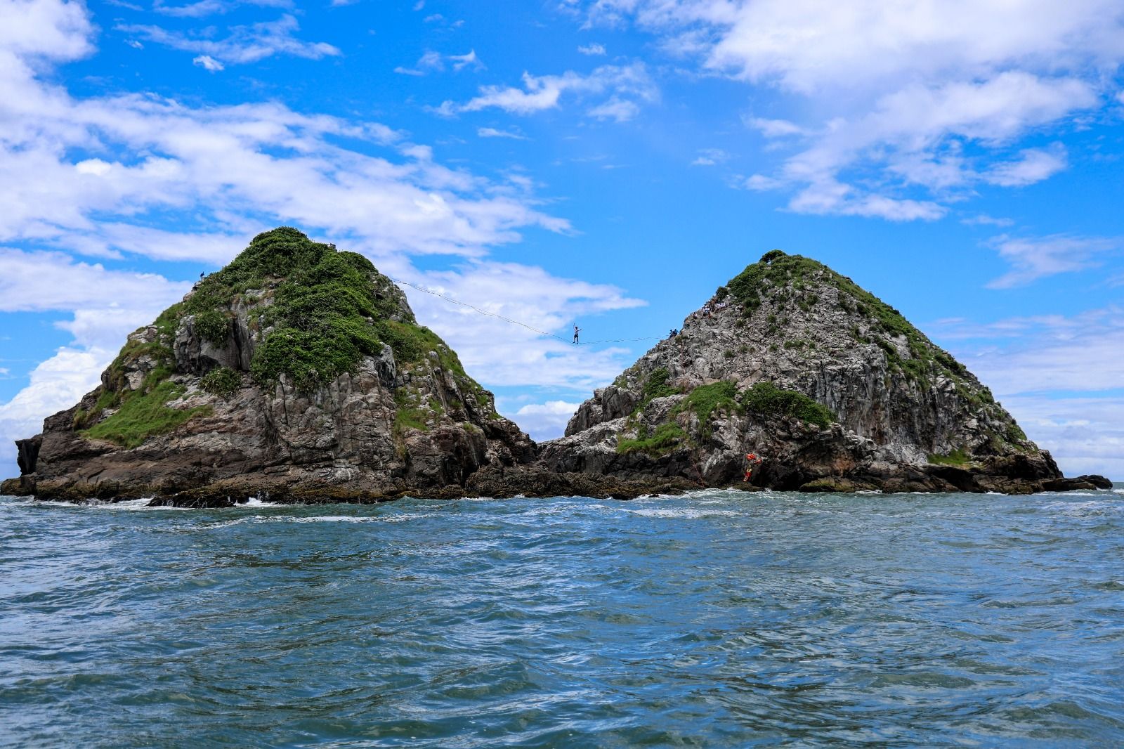 Carioca Luccas Amorim vence o Entre Ilhas Speed Line de Balneário Piçarras