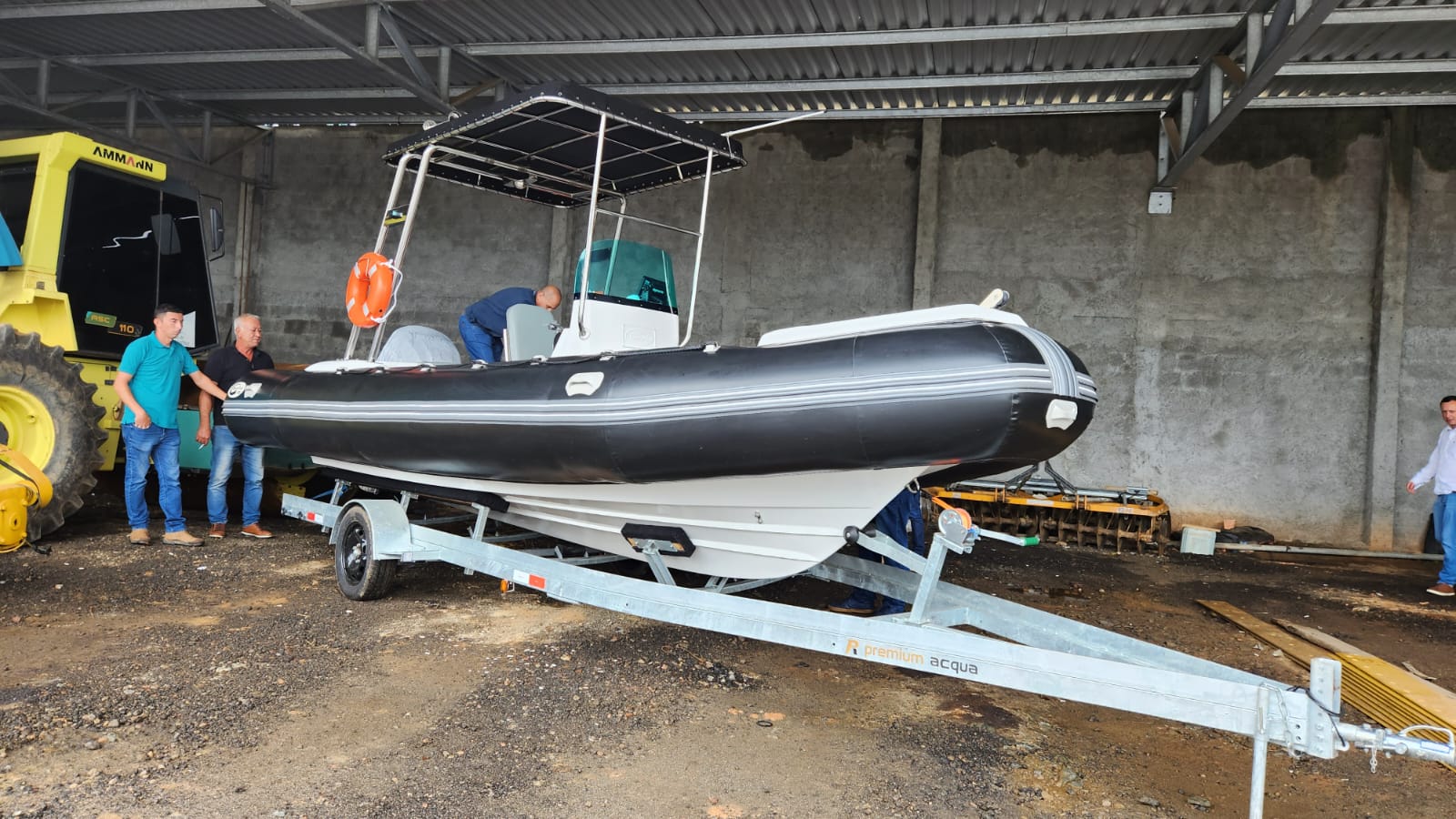 Barra Velha compra embarcação para fomentar fiscalização marítima